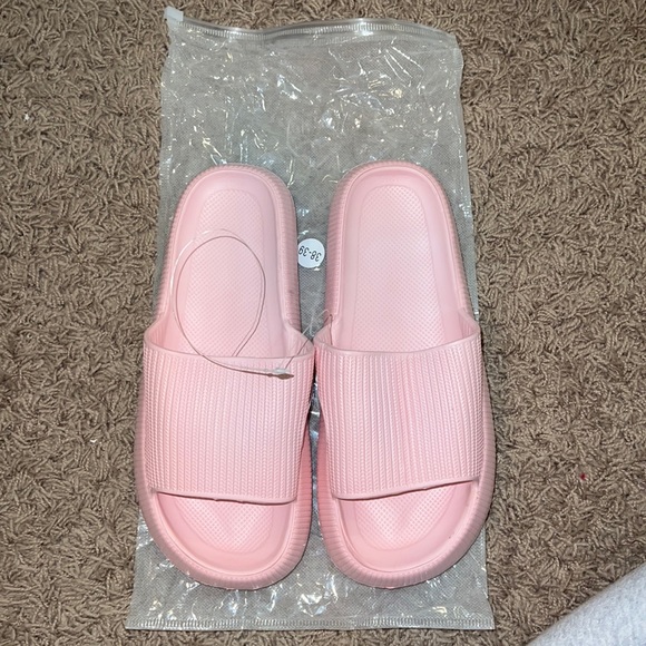 Shoes | Foam Light Pink Slides | Poshmark